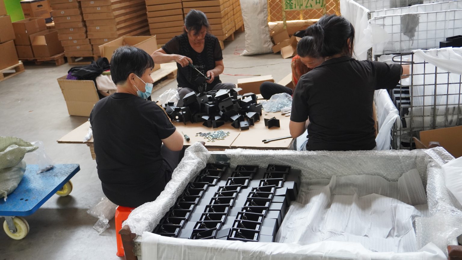 OEM Metal Manufacturing from China | XJXJ - Custom Sheet Metal Fabrication